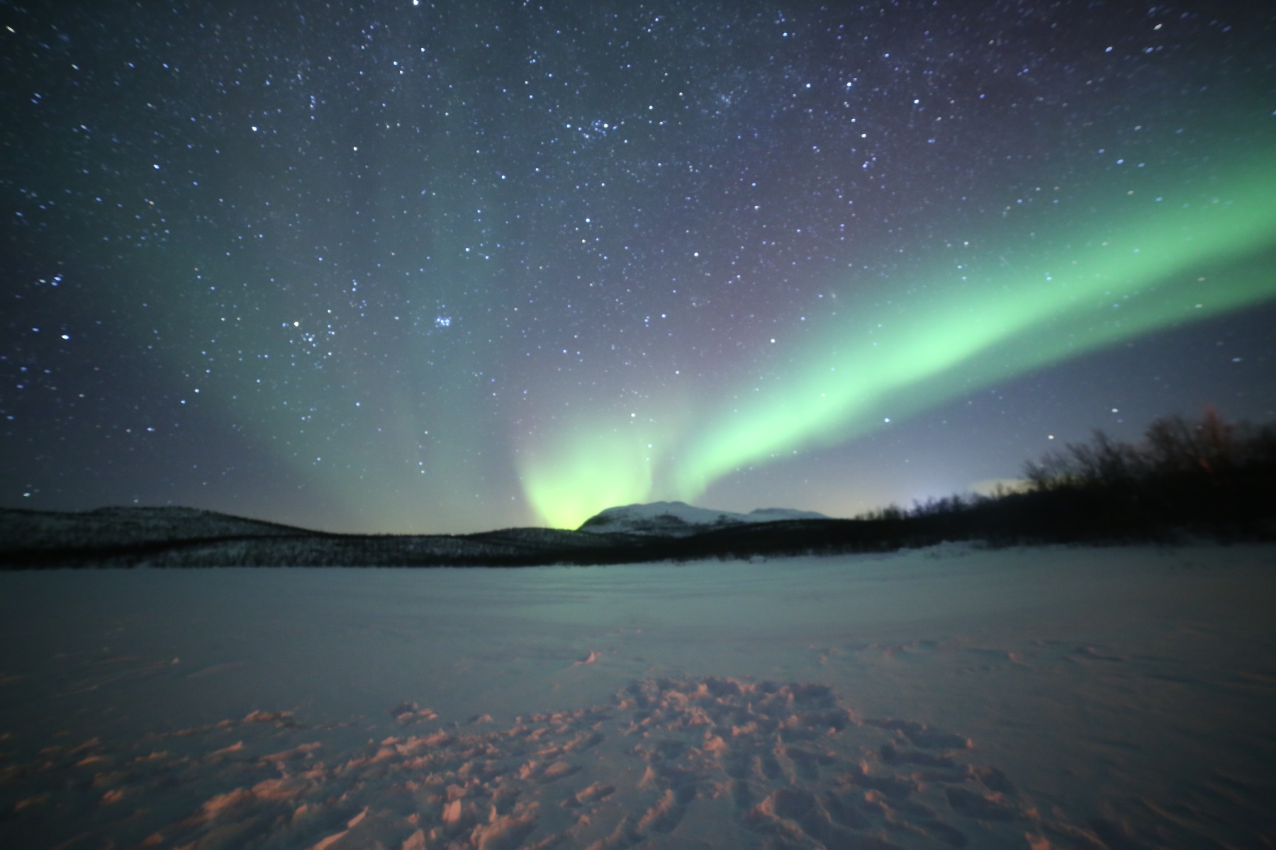 FOTOGRAFIJE POLARNE SVETLOSTI ZABELEŽENE OBJEKTIVOM JEDNOG KRAGUJEVČANINA - Glas Šumadije