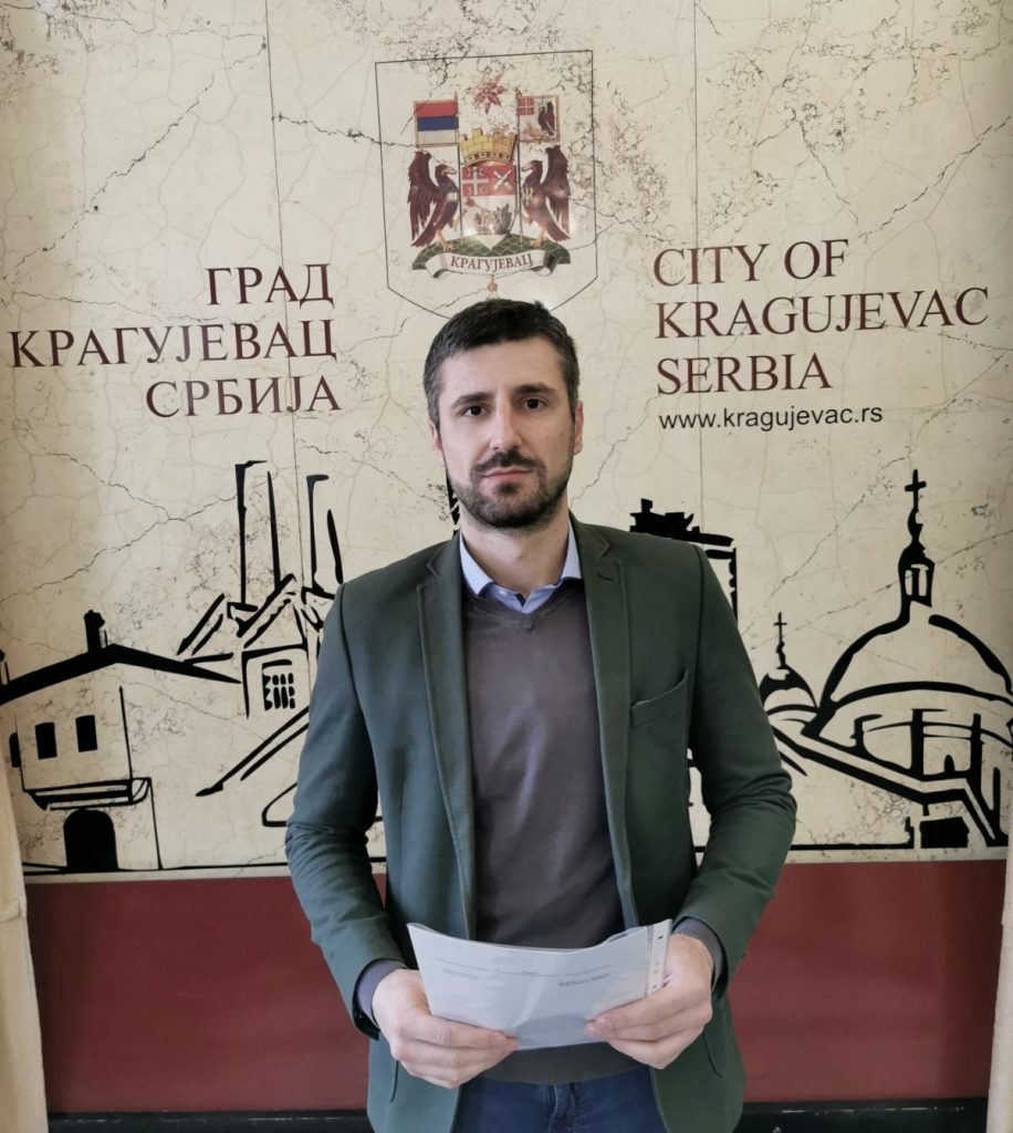 Marko Barać: Kroz višestruku naplatu kazni za parkiranje, JKP Šumadija ...