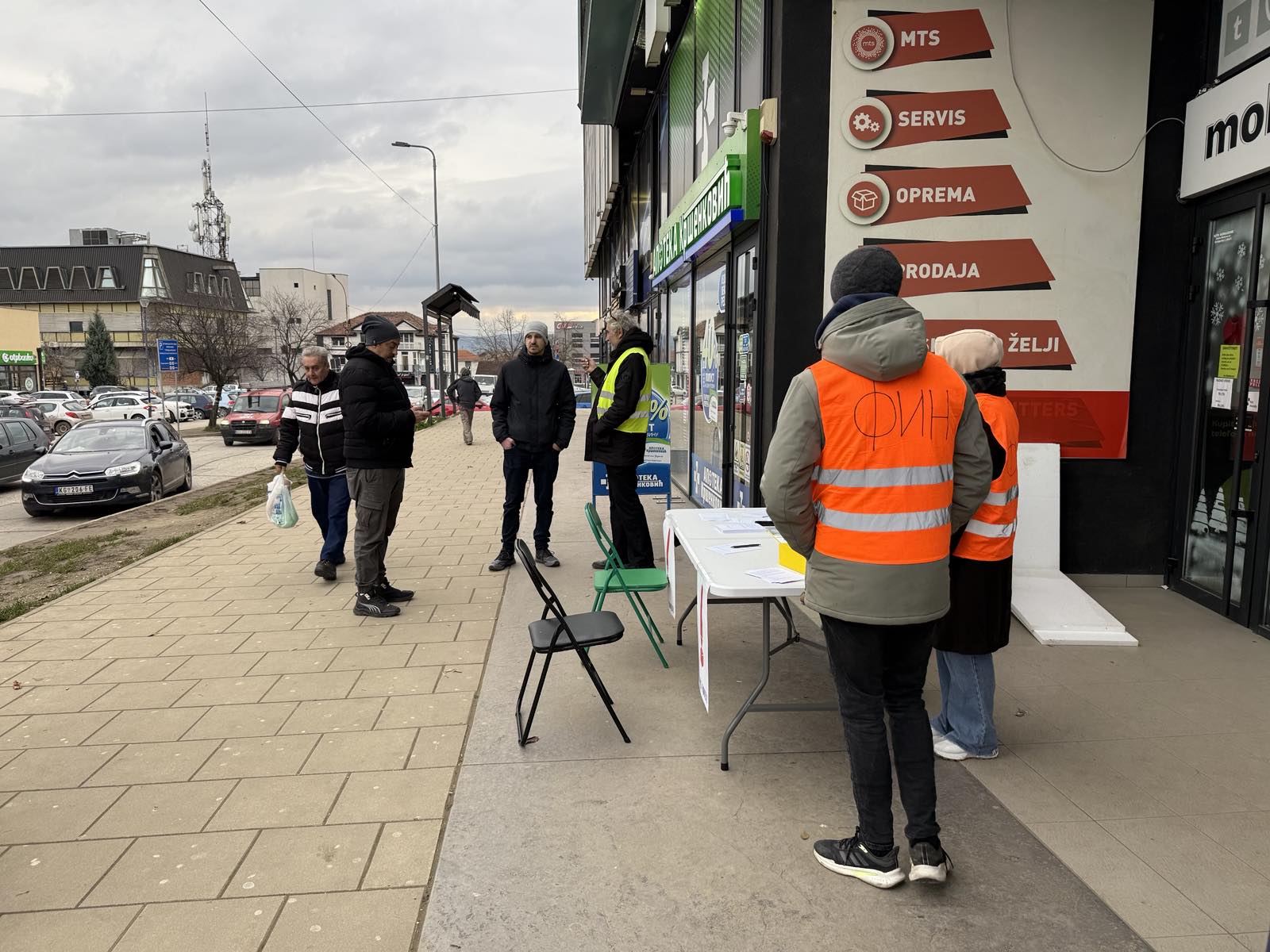 Prvi građani potpisali peticiju za prevremene izbore BLOG - Glas Šumadije